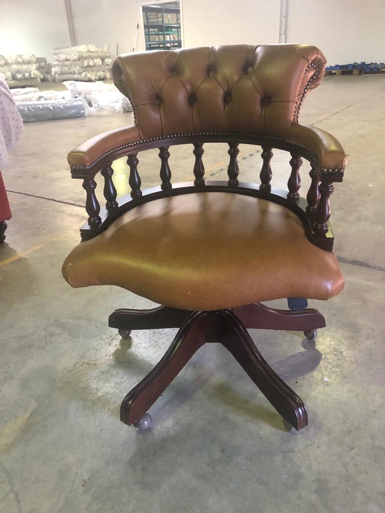 Chesterfield Furniture Specialists: Distinctive Chesterfields USA